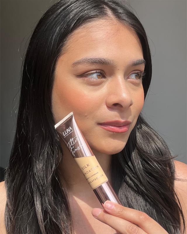 Lisa Silk's Instagram, Twitter & Facebook on IDCrawl